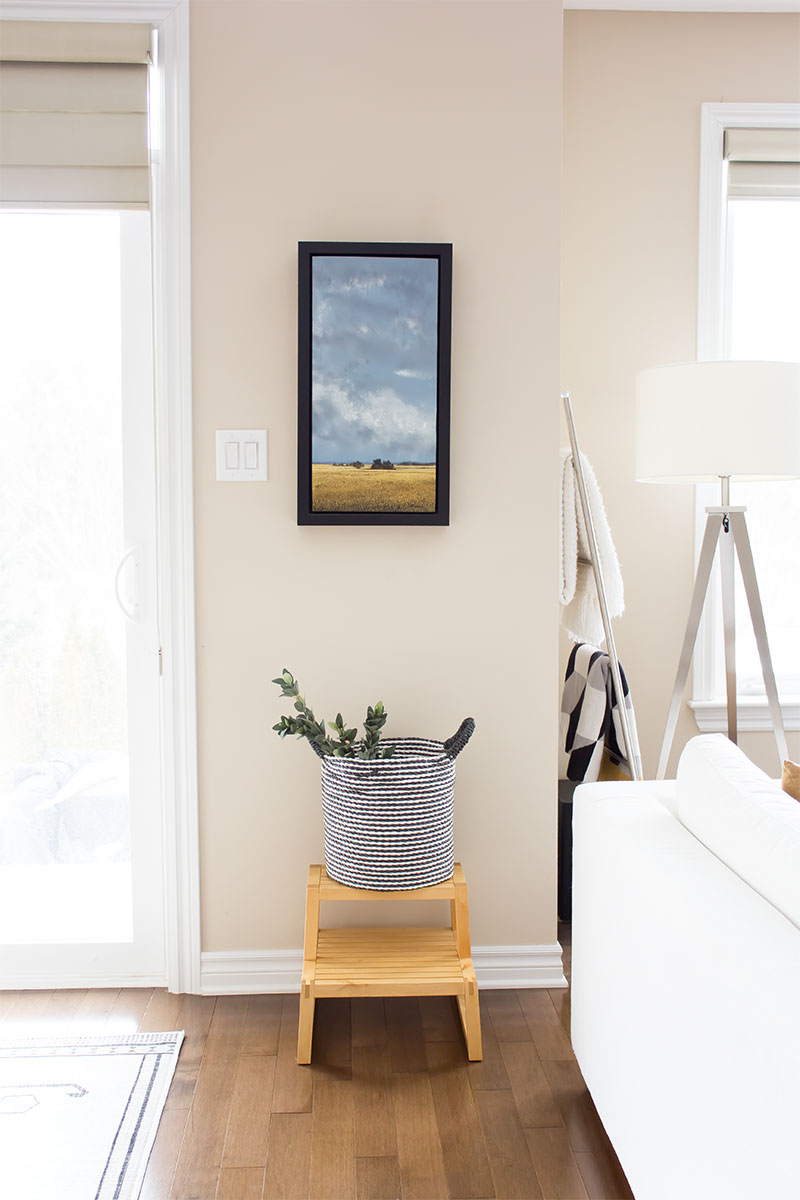 7 Beautiful Artwork Display Ideas - A Pretty Fix