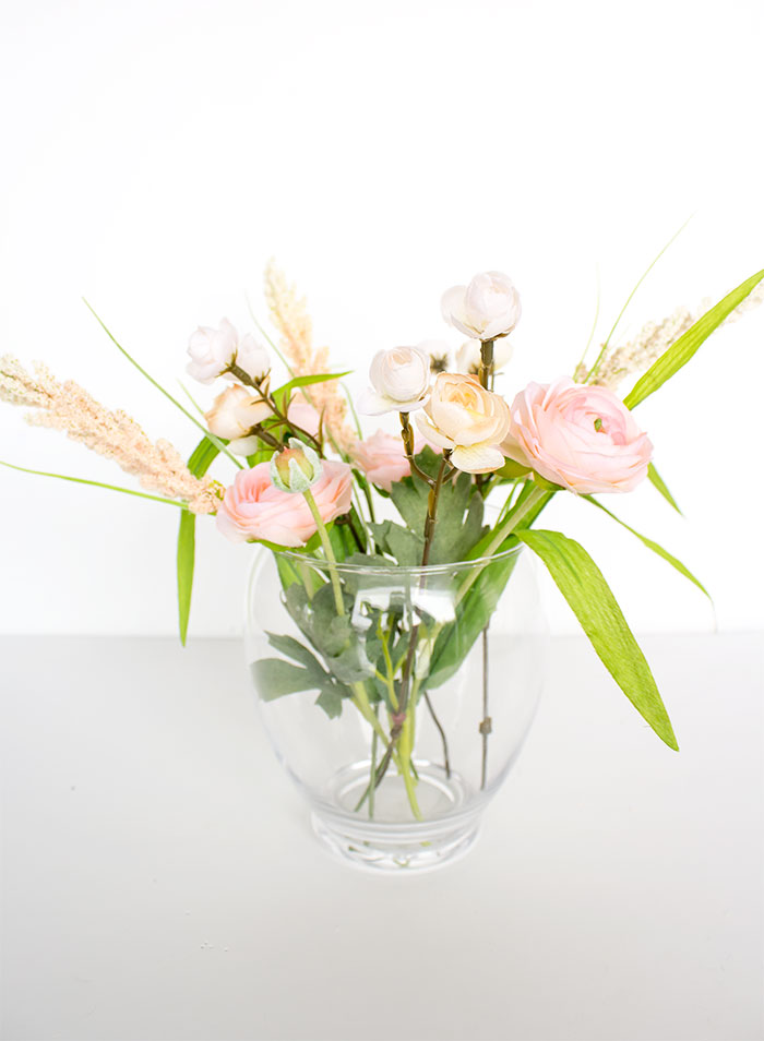 Simple Spring Flower Arrangement, 3 Different Ways - A Pretty Fix