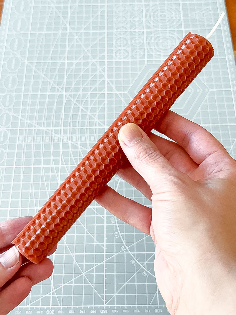 How To Make Rolled Beeswax Candles - A Pretty Fix