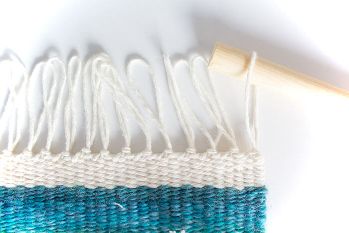 2 Quick Ways To Hang A Weaving: Single vs. Double Loops - A Pretty Fix