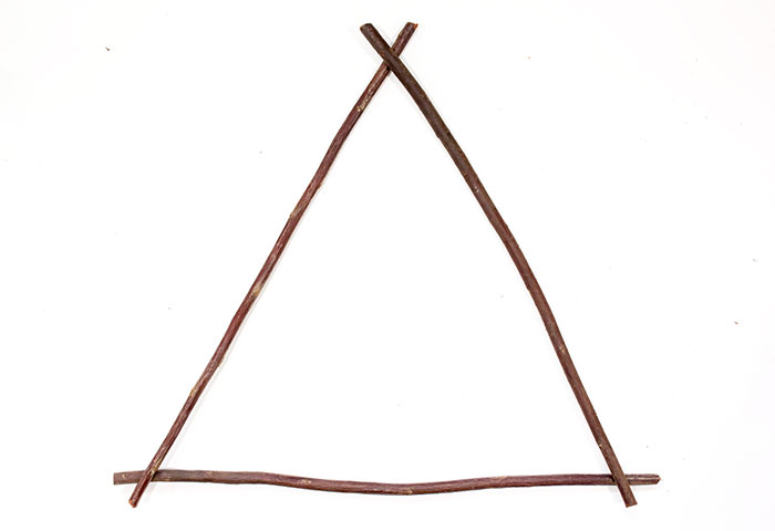 DIY Twig Triangle Wreaths - A Pretty Fix