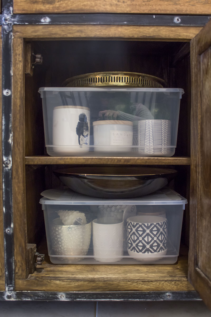 Organizing a ‘Decor Shop’ for Extra Accessories - A Pretty Fix