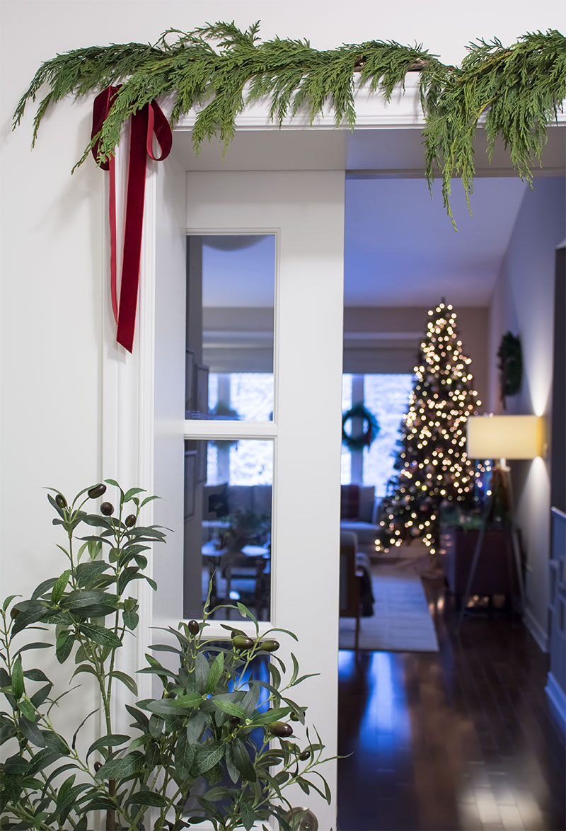 Modern Classic Christmas Home Tour - A Pretty Fix