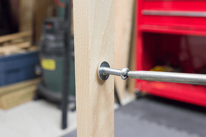 How To Make a Standing Loom With Adjustable Legs - A Pretty Fix
